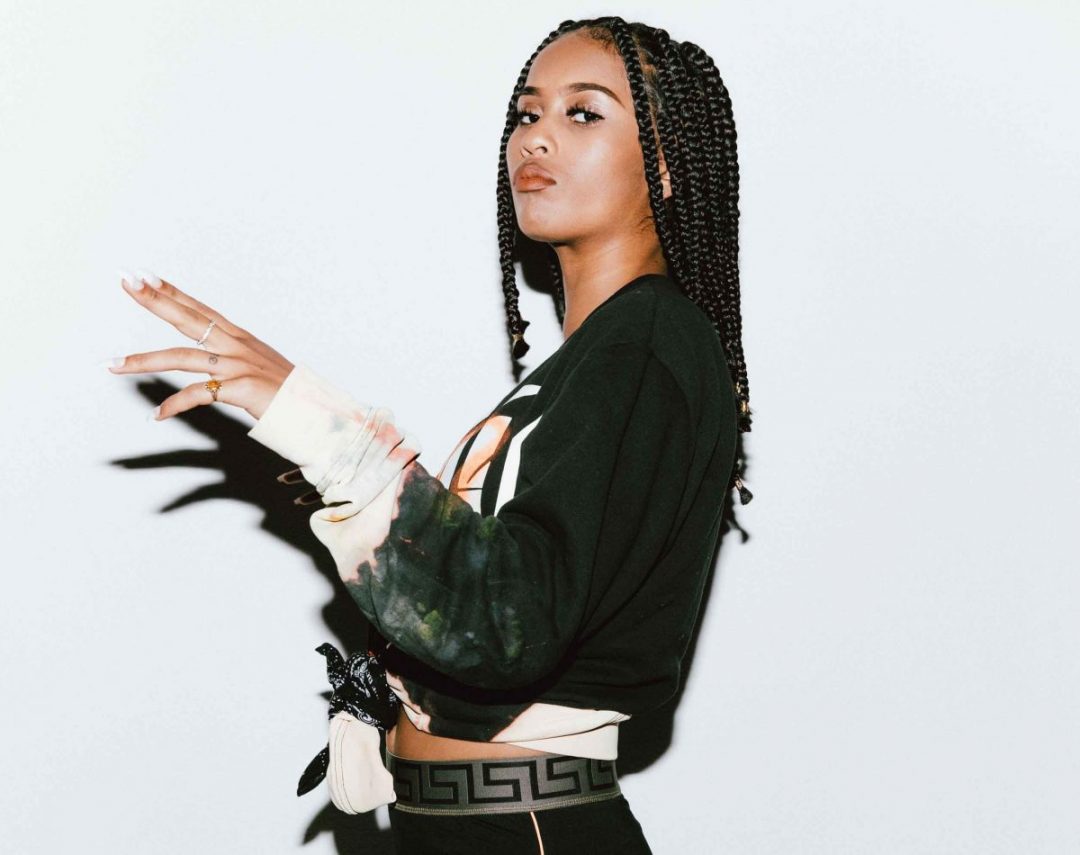 "Swervvvvv.5" é o novo EP de IAMDDB - Rádio Oxigénio